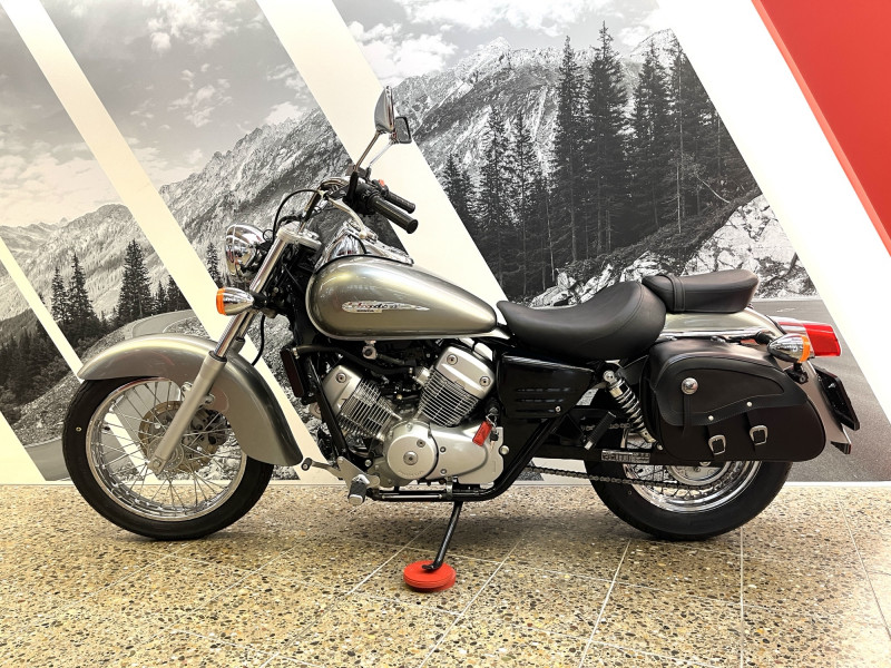 HONDA VT 125 C Shadow, Custom, Occasion, CHF 3'690.-