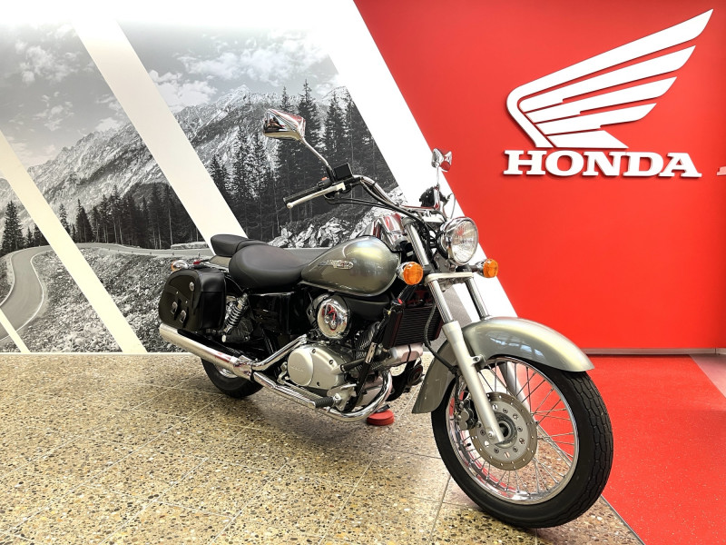 HONDA VT 125 C Shadow, Custom, Occasion, CHF 3'690.-